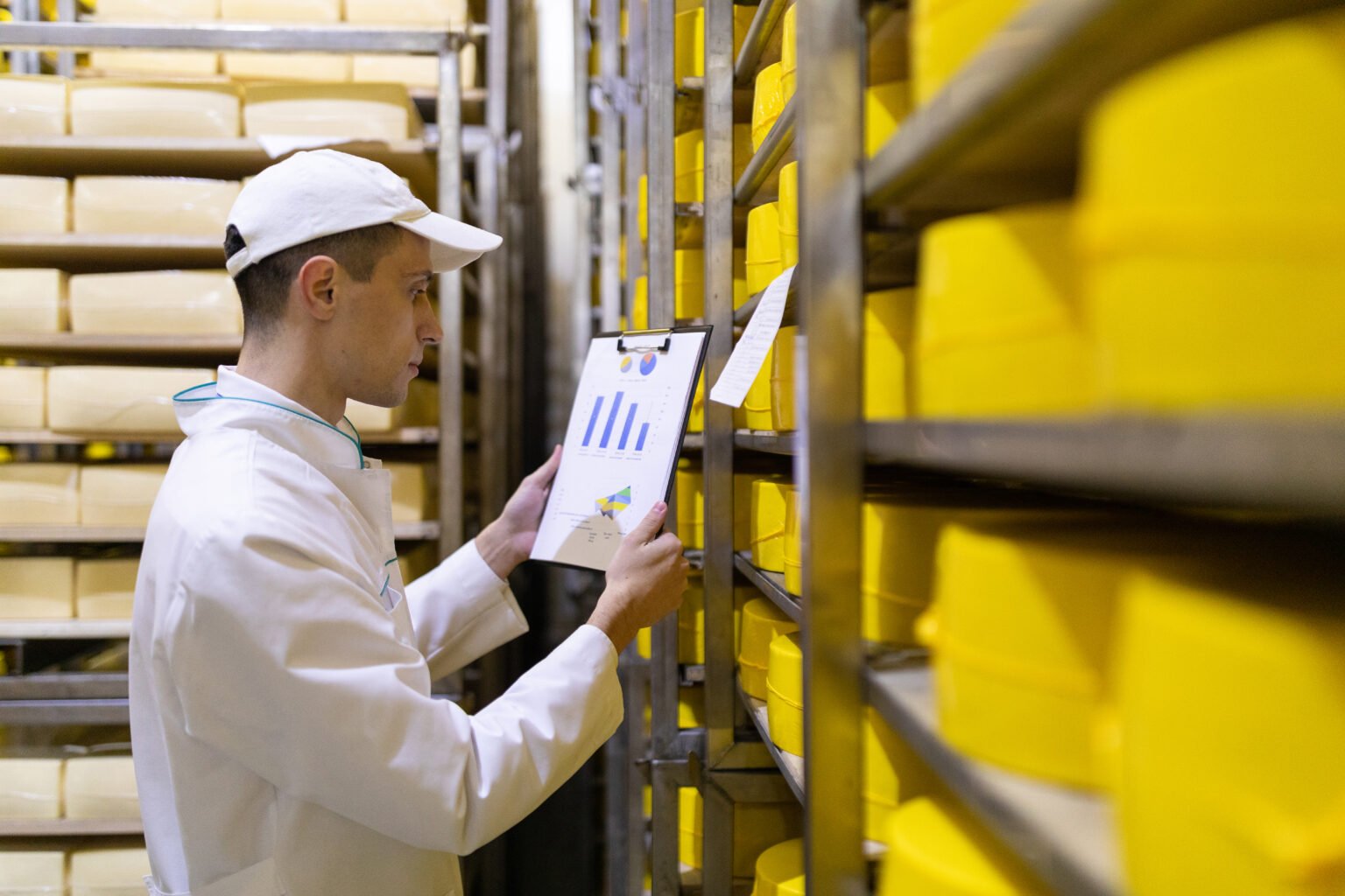 How Temperature Controlled Storage Units Support the UK’s Food Supply Chain